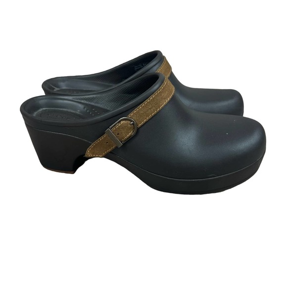 CROCS | Shoes | Crocs Sarah Dual Comfort Brown With Tan Suede Strap ...